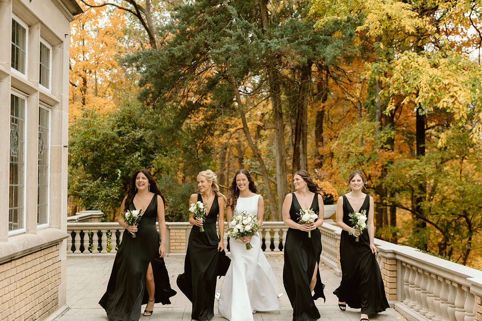 Laurel Hall Wedding | Black & White Theme - Love Stories